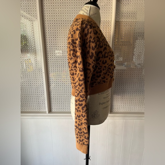 Abound | Sweaters | New Abound Leopard Print Knit Cropped Cardigan ...